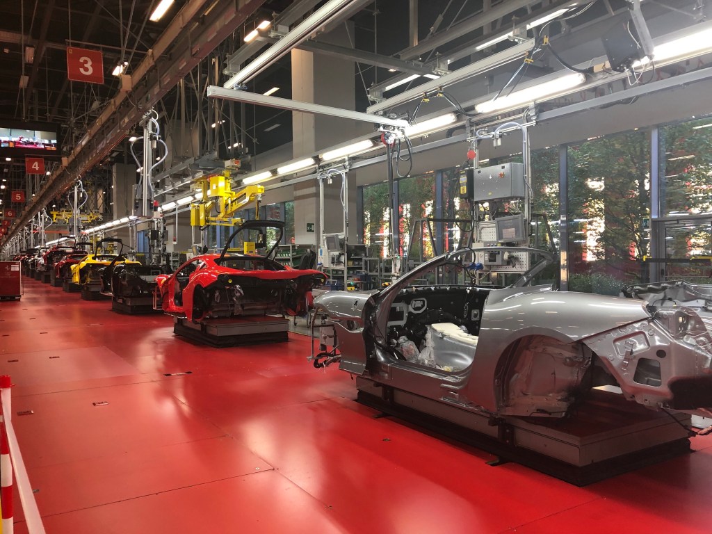 MEMBERSHIP BENEFITS – Scuderia Ferrari Club Silverstone – United Kingdom